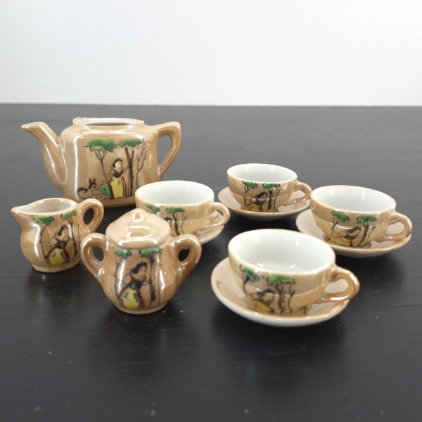 Antique Snow White Doll Tea Set - Walt Disney