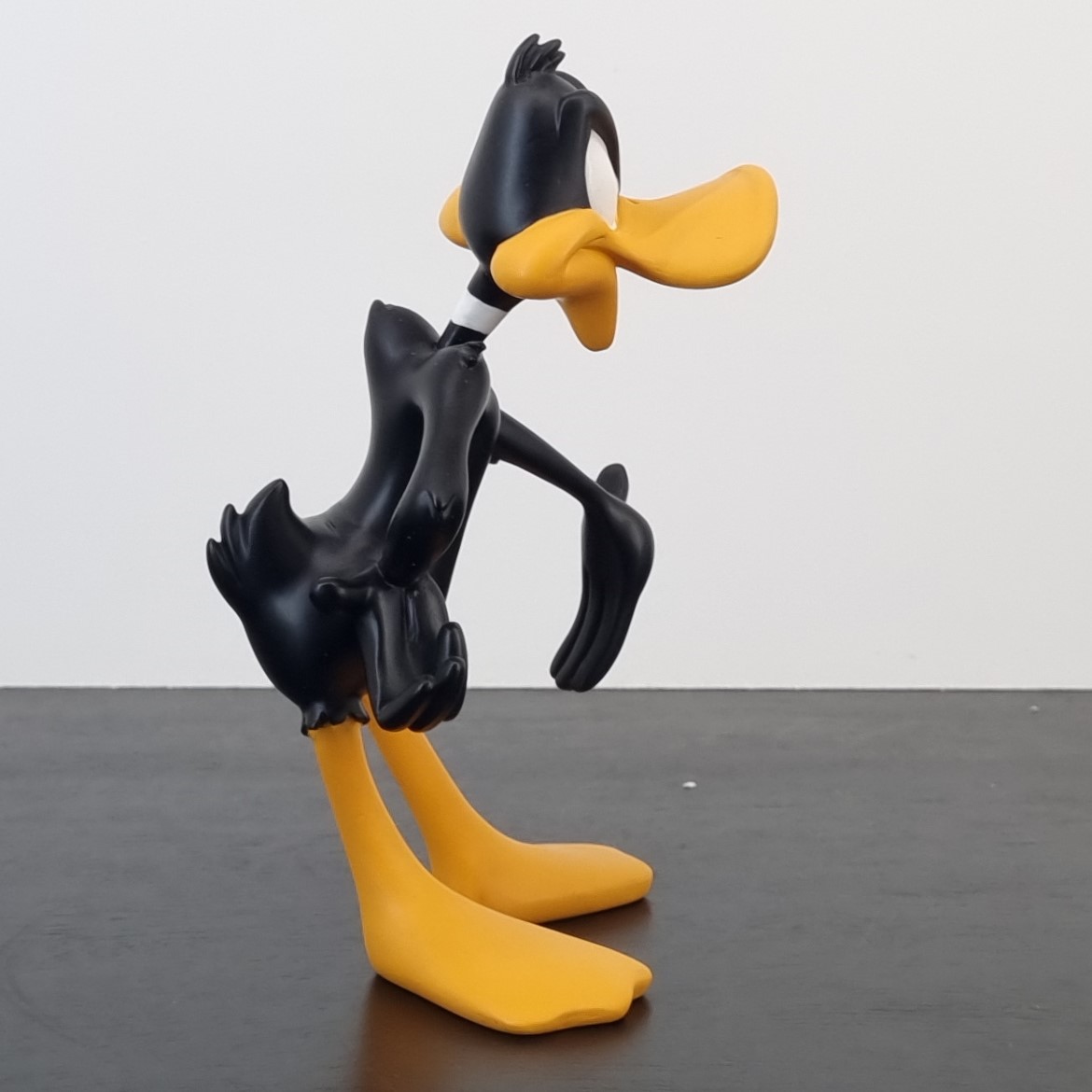 Classic Daffy Duck statue by Peter Mook - Looney Tunes