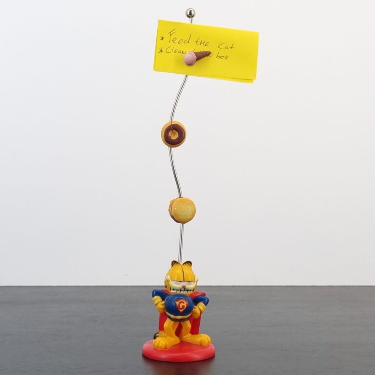 Vintage Garfield table by Paws