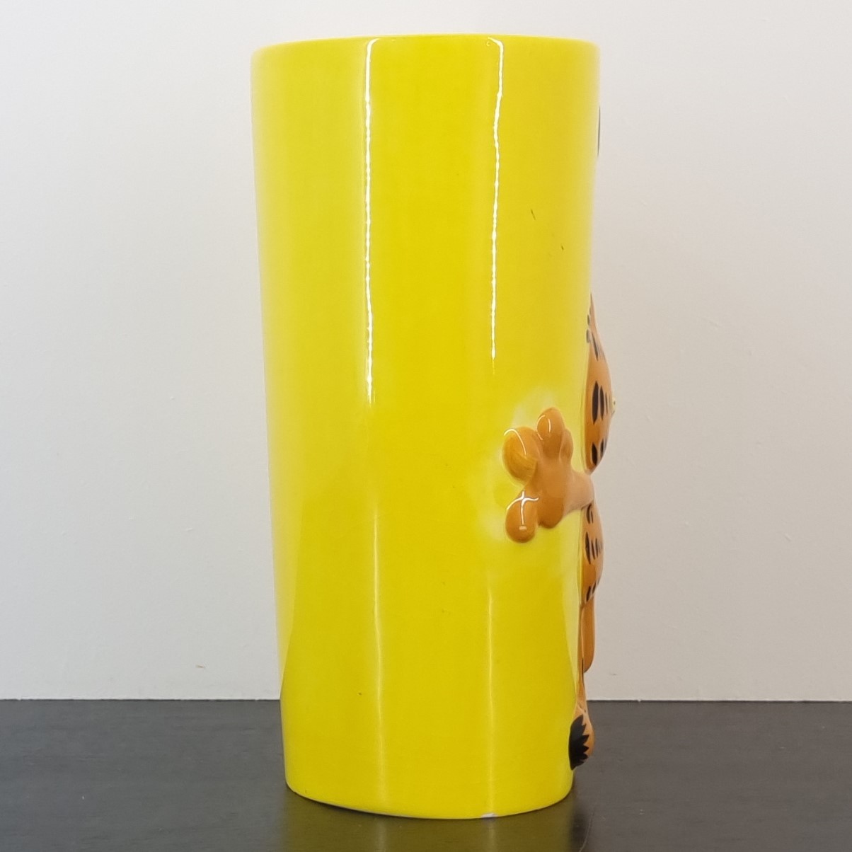 Vintage Garfield vase - Paws