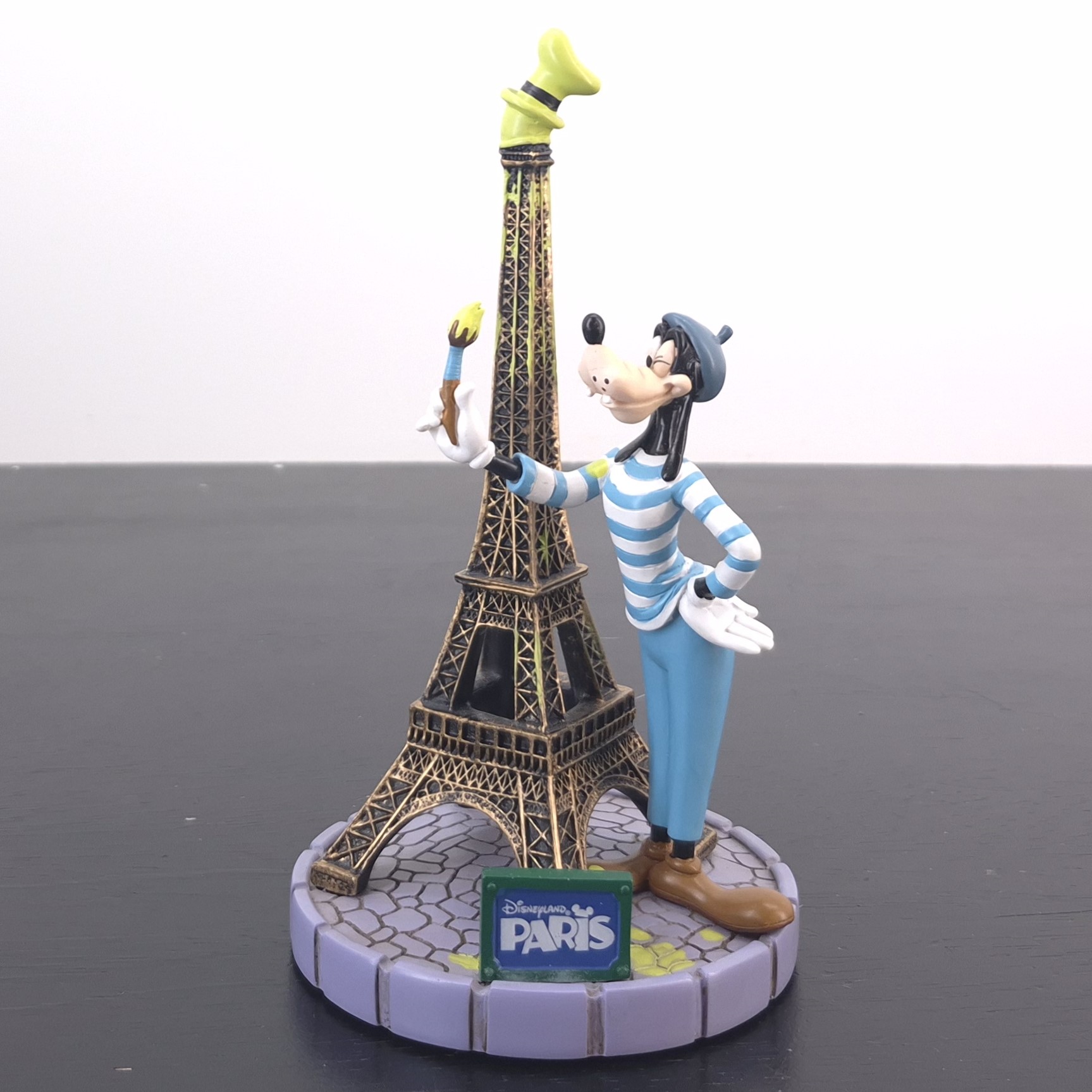 Goofy Eiffel Tower Statue - Disneyland Paris Opening 1992