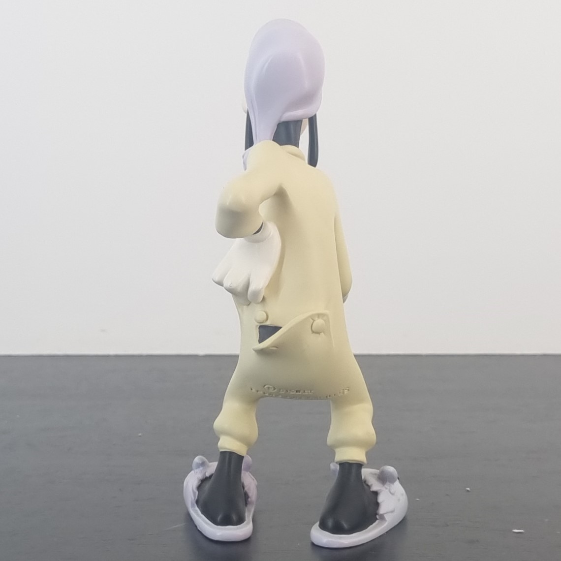 Vintage Goofy waking up figurine by Demons and Merveilles