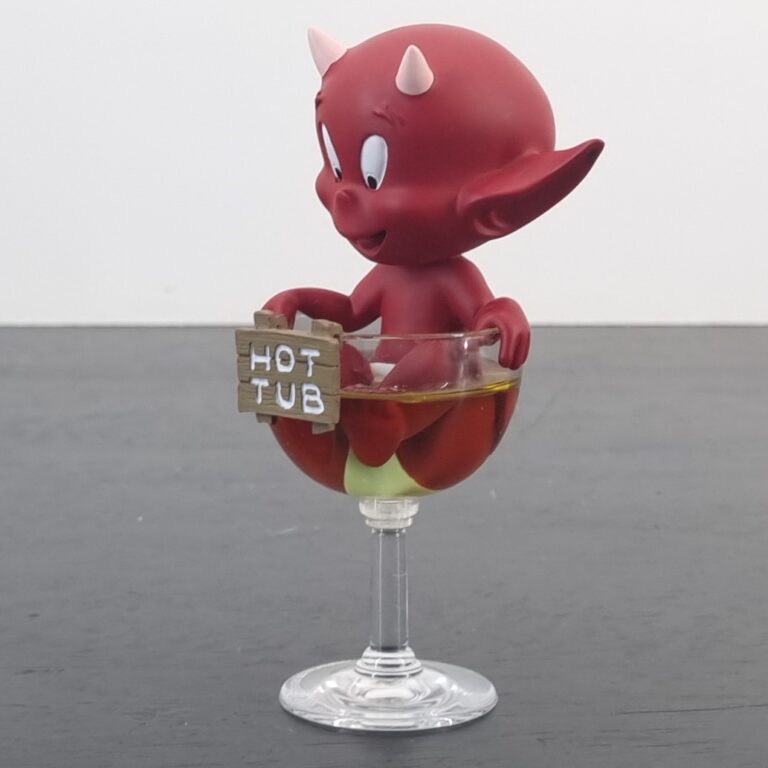 Vintage Hot Stuff coupe figurine by Demons and Merveilles