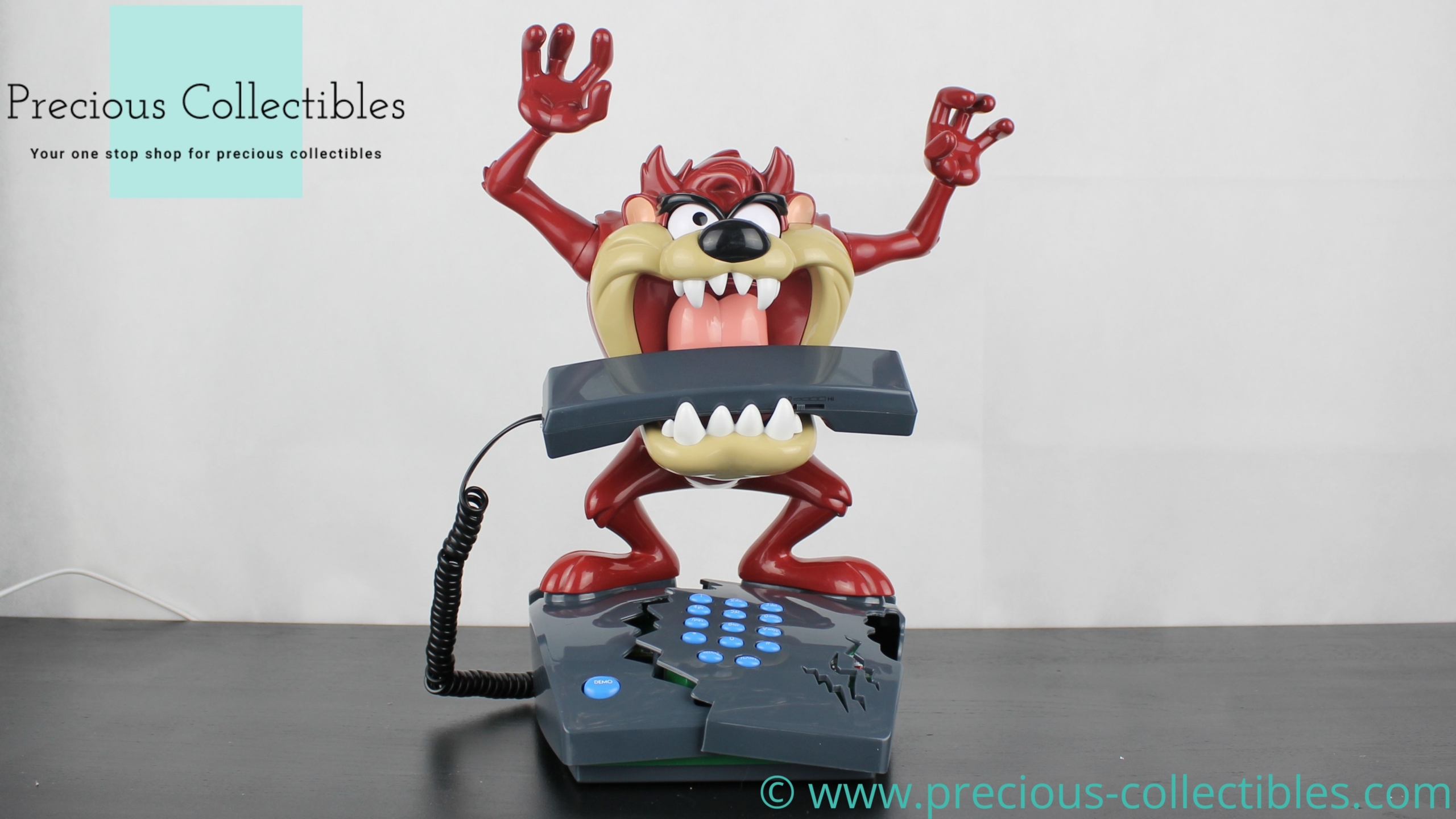 Tasmanian Devil animated phone by Superfone in license of Warner Bros