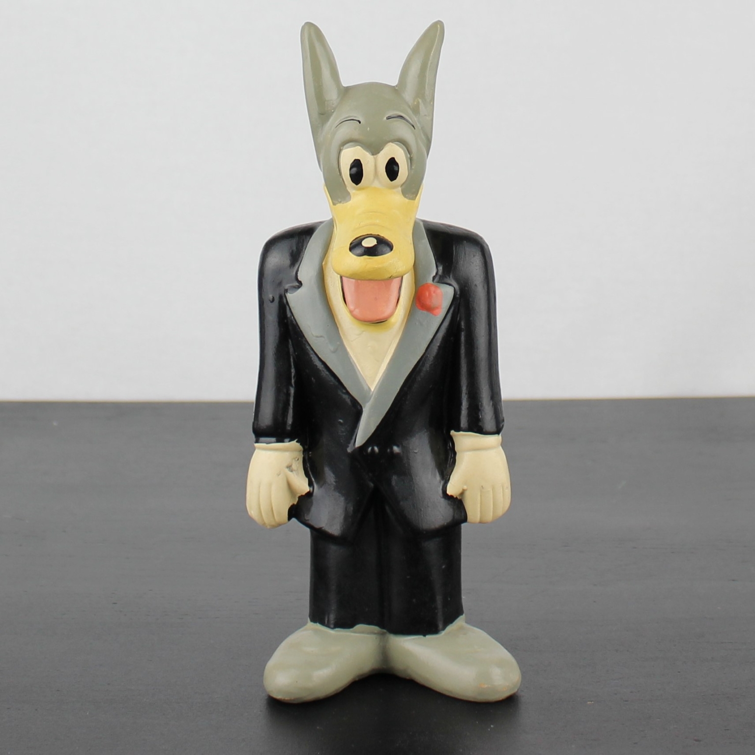 Vintage Wolf, Droopy and Red clock by Demons and Merveilles