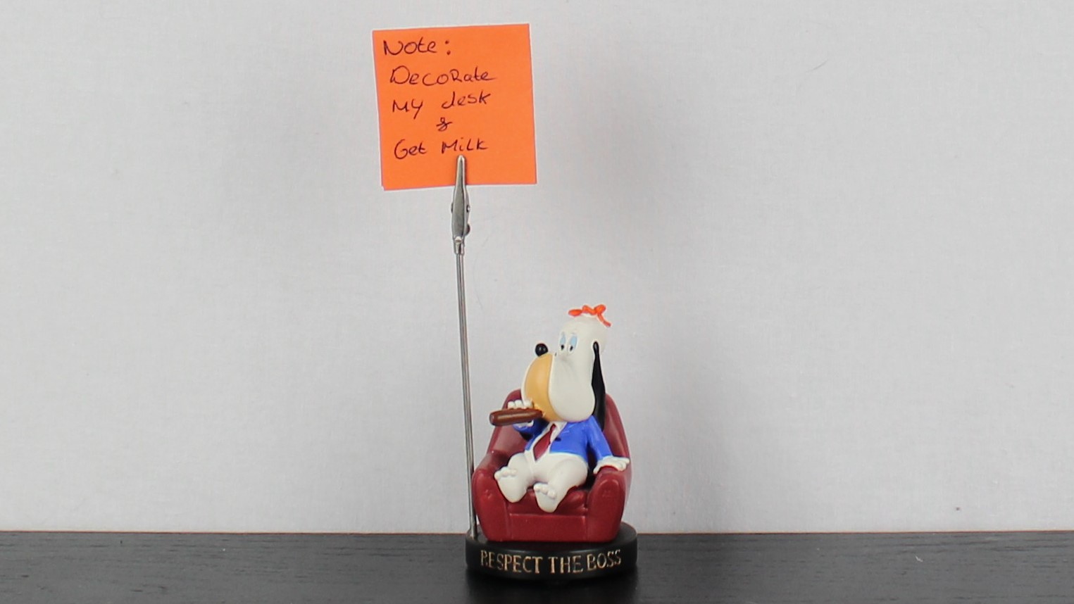 Vintage Droopy notes holder by Avenue of the Stars