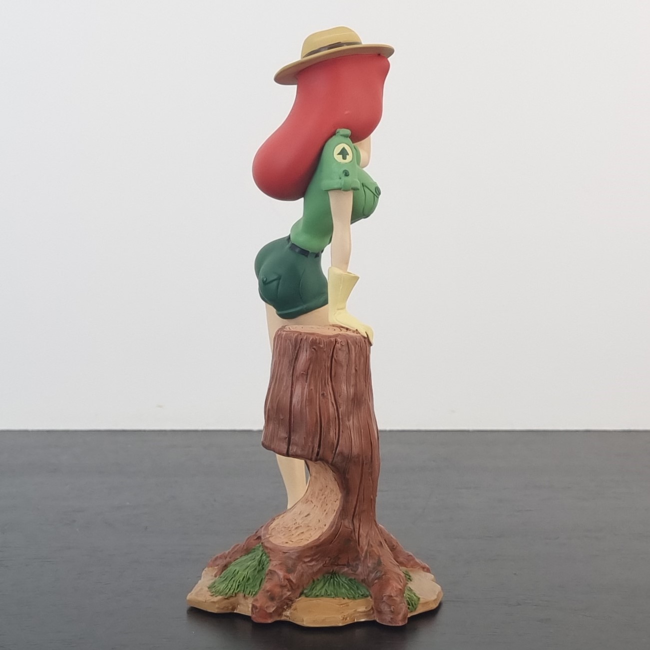 Jessica Rabbit Electric Tiki - Disney Showcase Collection