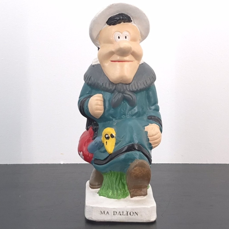 Vintage Road Runner World's Best Runner statue