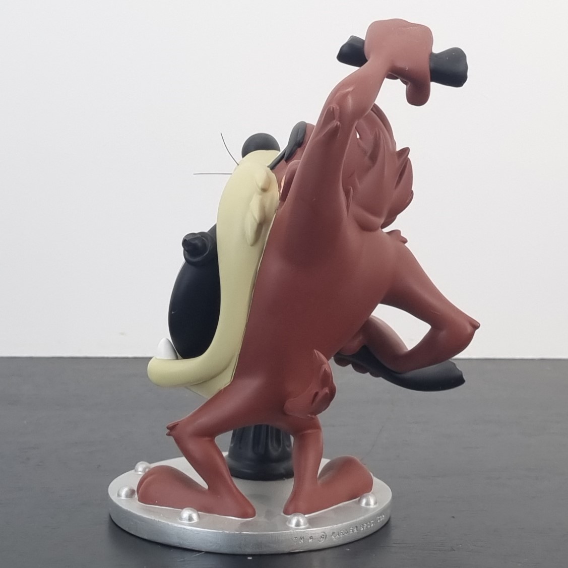 Vintage Tasmanian Devil clock by Demons and Merveilles