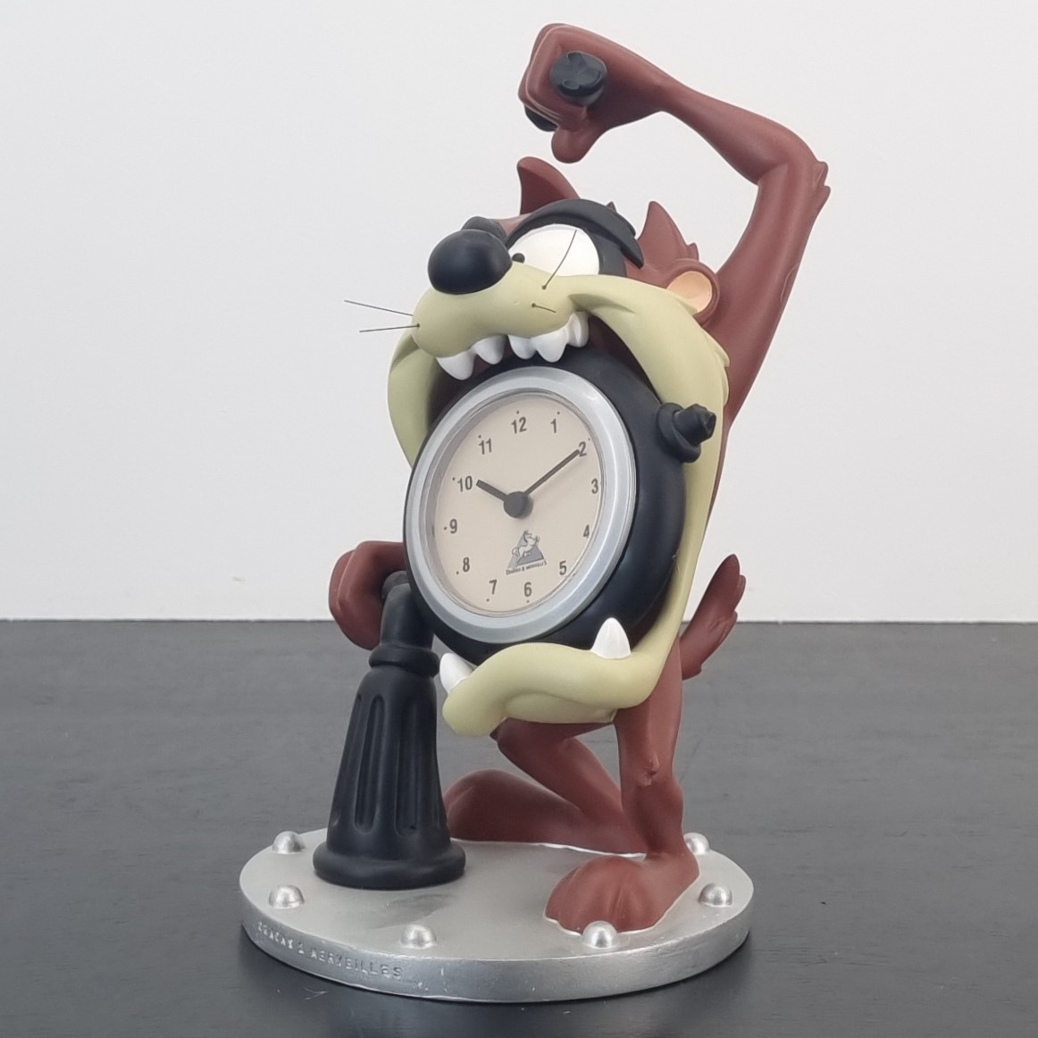 Vintage Tasmanian Devil clock by Demons and Merveilles