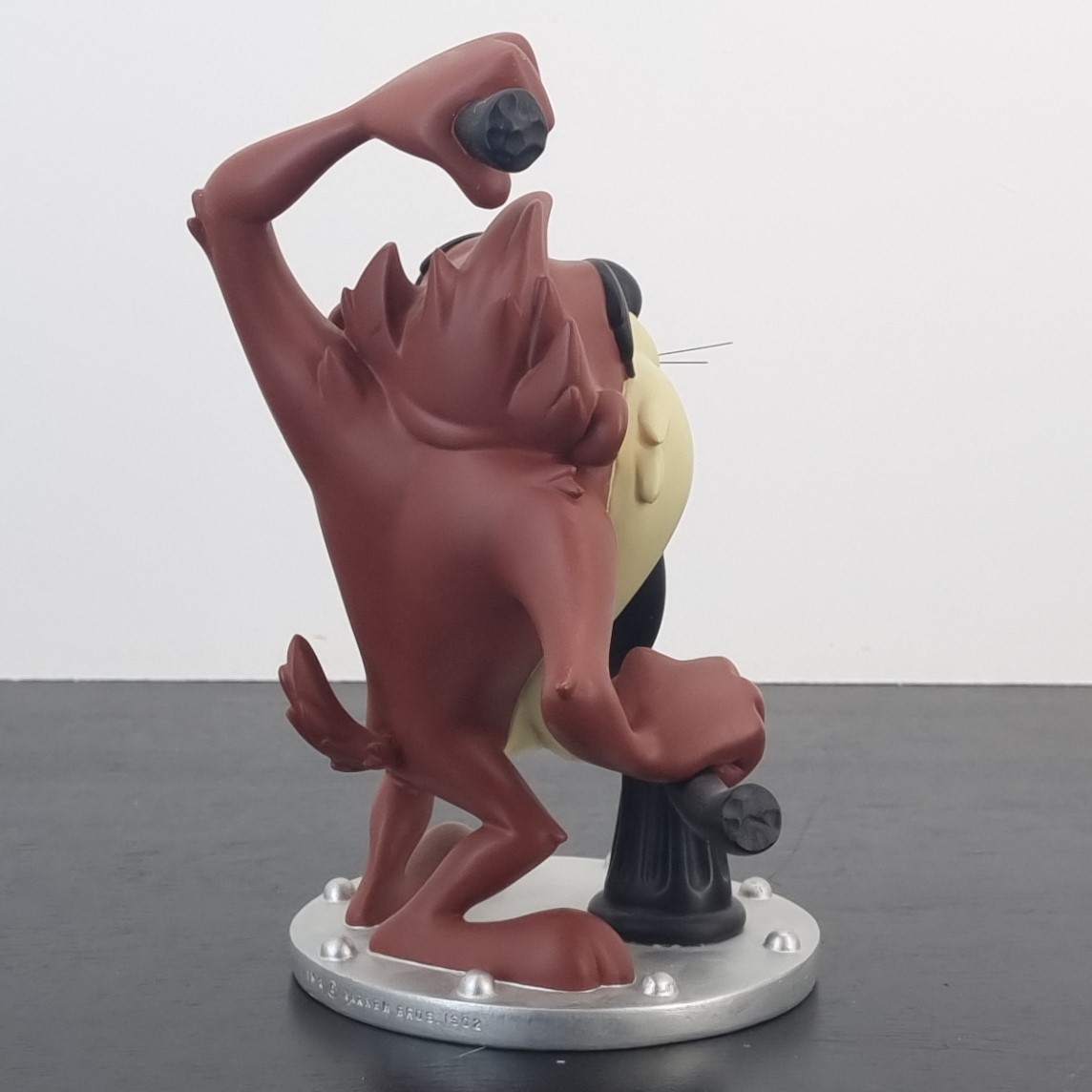 Vintage Tasmanian Devil clock by Demons and Merveilles